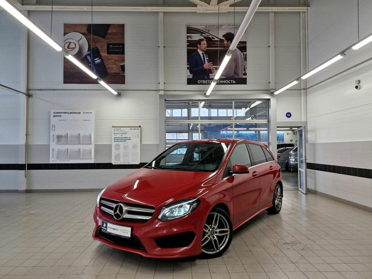 Купить б/у Mercedes-Benz B-Класс II (W246) Рестайлинг 180 1.6 AMT (122 ...