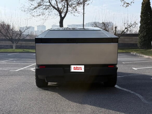 Купить б/у Tesla Cybertruck 2023-2026 All-wheel Drive Electro AT (448.0 ...