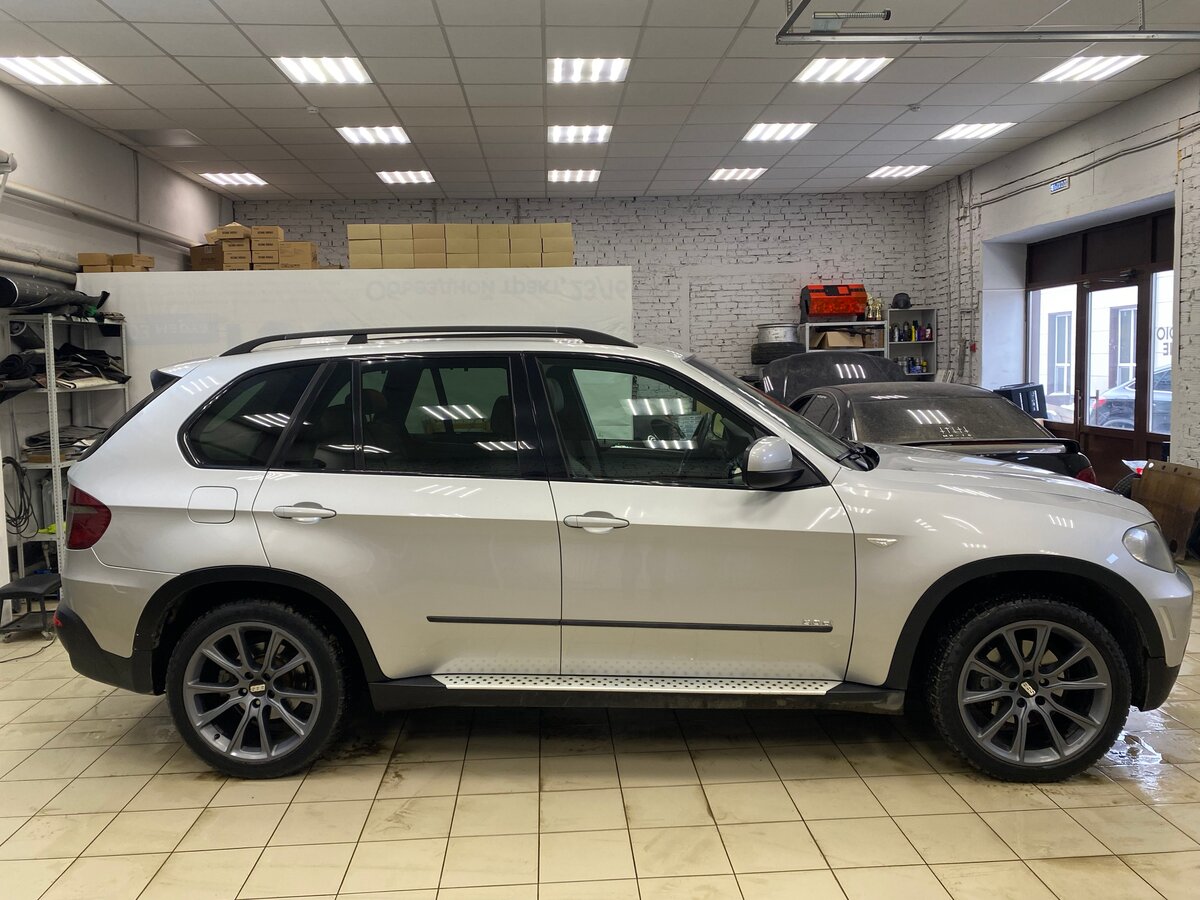 Купить б/у BMW X5 II (E70) 3.0si 3.0 AT (272 л.с.) 4WD бензин автомат в Альметьевске: серый БМВ ...