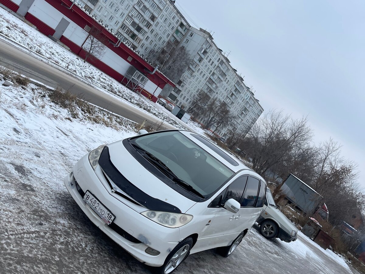 Купить б/у Toyota Estima II Рестайлинг 2.4hyb CVT (130 л.с.) 4WD гибрид ...