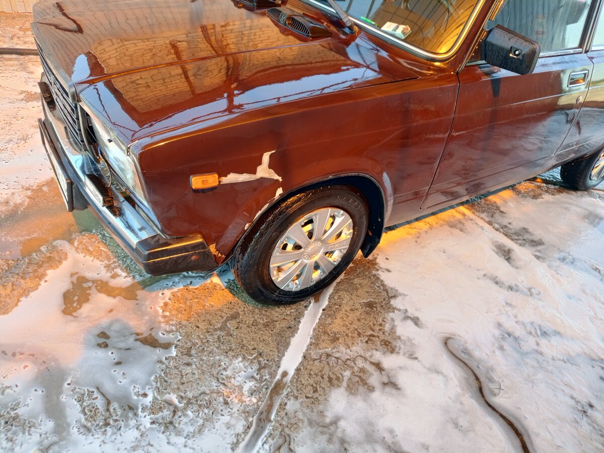 Купить б/у Lada (ВАЗ) 2107 1982-2012 1.6 MT (73 л.с.) бензин механика в Луге: коричневый Лада ...