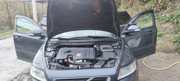 Купить б/у Volvo V50 I Рестайлинг 1.6d MT (109 л.с.) дизель механика в Сочи: серый Вольво V50 I ...