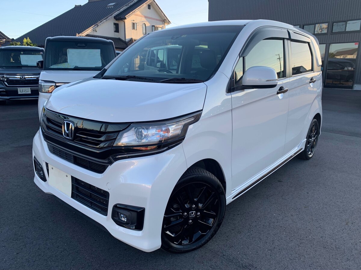 Купить б/у Honda N-WGN I Рестайлинг 0.7 CVT (64 л.с.) 4WD бензин вариатор в Хабаровске: белый ...