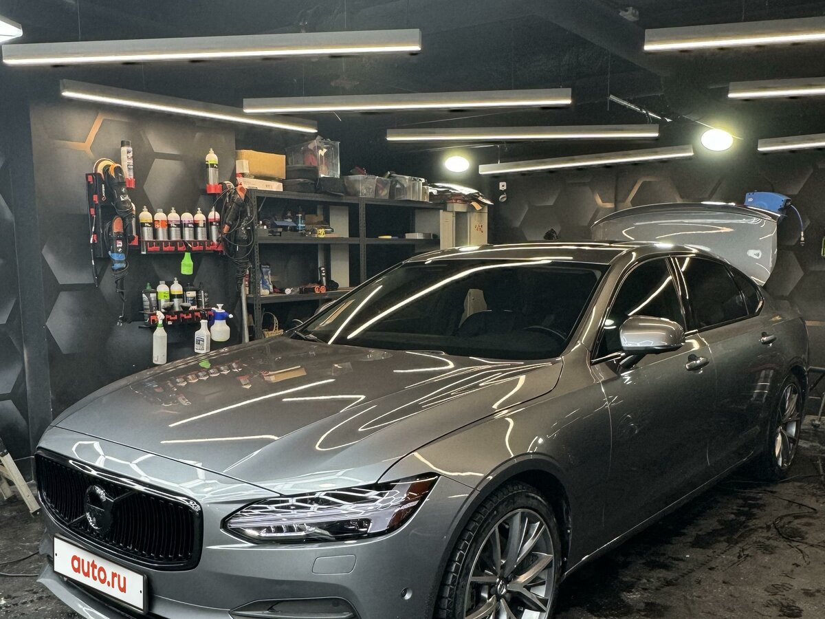 Купить б/у Volvo S90 II 2.0 AT (249 л.с.) бензин автомат в Феодосии: серый Вольво S90 II седан ...