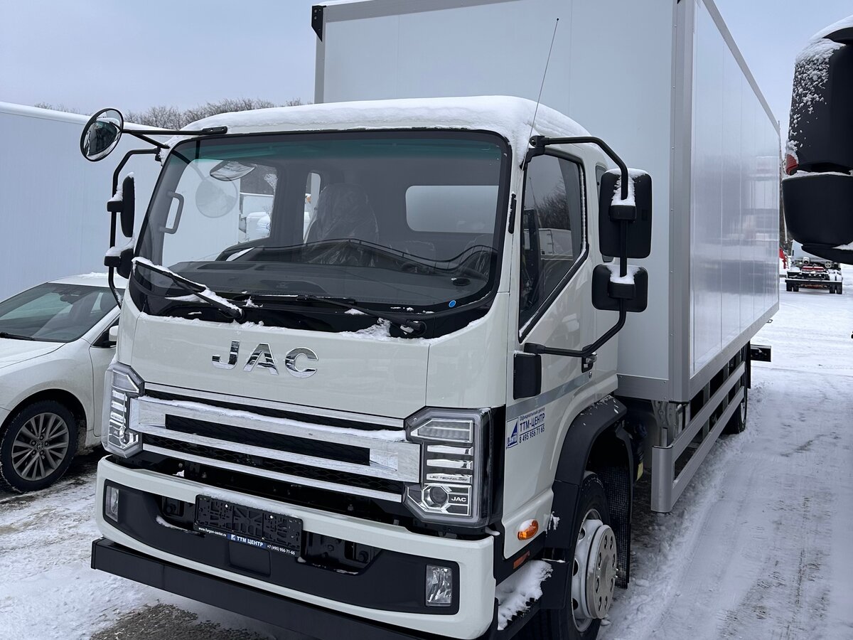 Купить новый JAC N120 дизель механика в Горках Ленинские: белый изотермический кузов 2024 года ...
