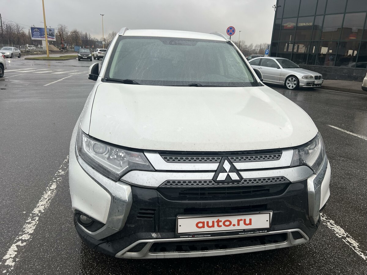 Купить б/у Mitsubishi Outlander III Рестайлинг 3 2.0 CVT (146 л.с.) 4WD ...