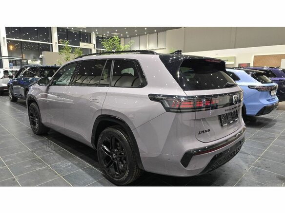 Купить новый Volkswagen Teramont II (China Market) Pro 2.0 AMT (272 л.с ...