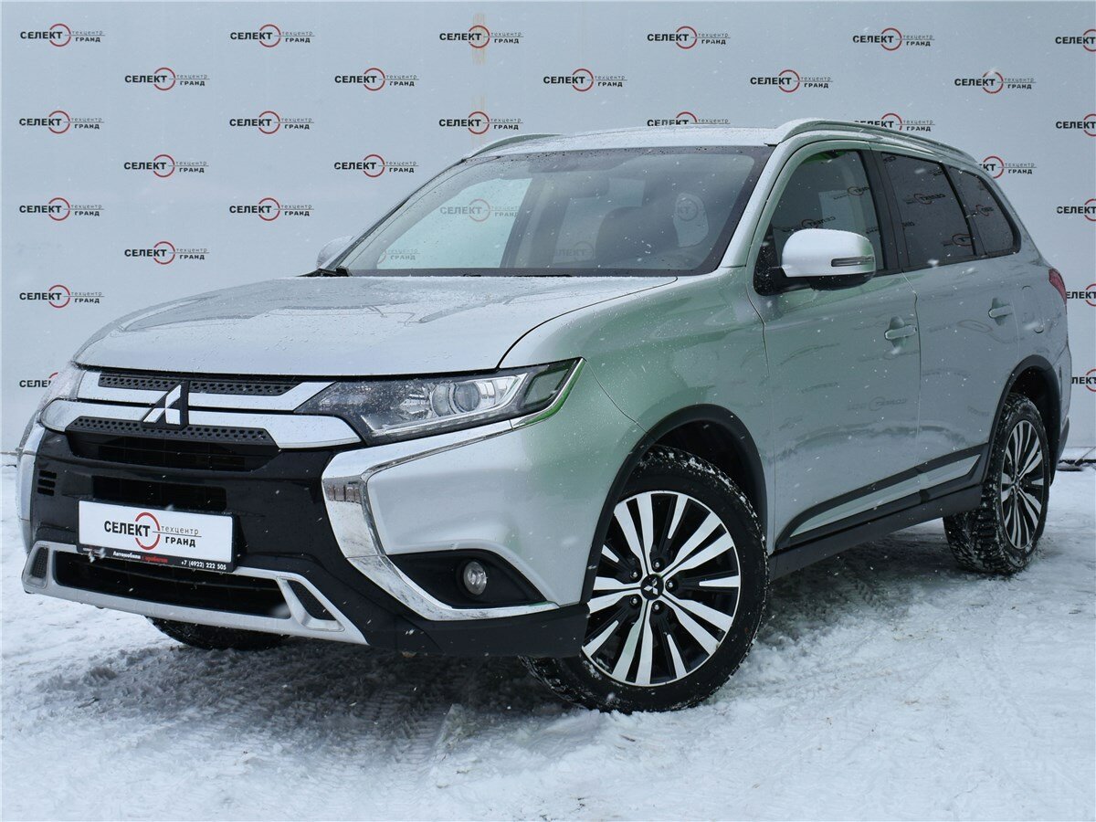 Купить б/у Mitsubishi Outlander III Рестайлинг 3 2.0 CVT (146 л.с.) 4WD ...