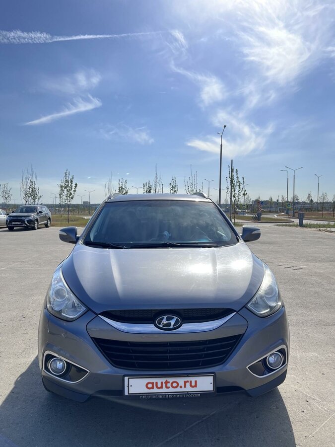 Купить б/у Hyundai ix35 I 2.0d AT (184 л.с.) 4WD дизель автомат в Москве: серый Хендай ix35 I ...