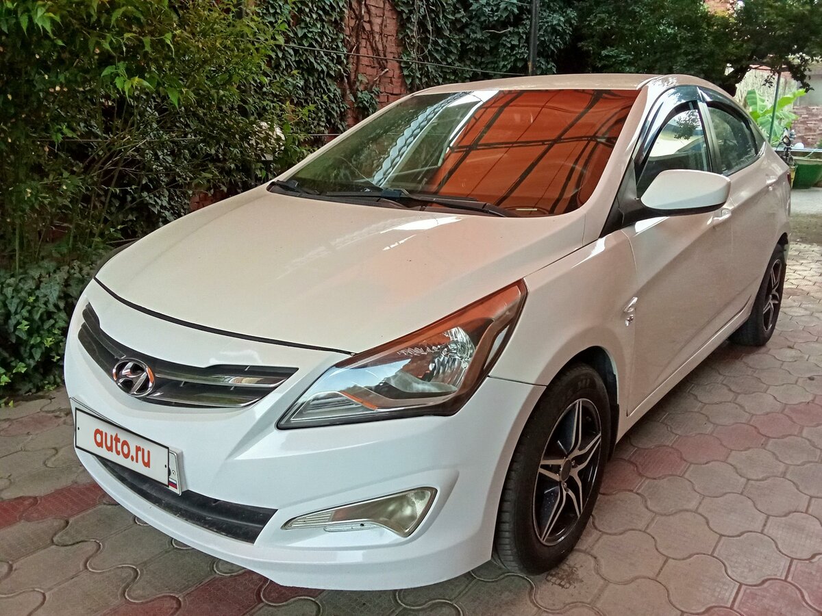Купить б/у Hyundai Solaris I Рестайлинг 1.6 AT (123 л.с.) бензин ...