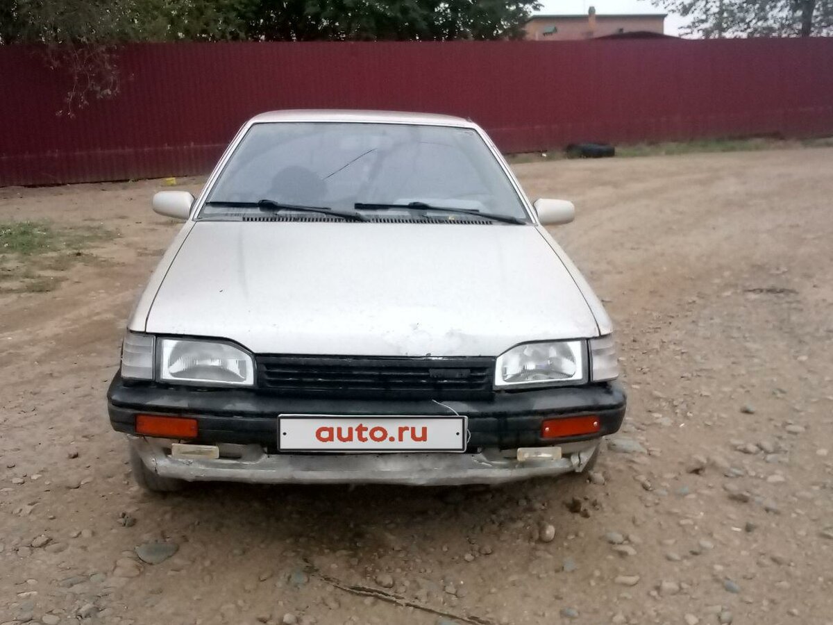 Купить б/у Mazda 323 III (BF) 1.4 MT (60 л.с.) бензин механика в Москве: серебристый Мазда 323 ...