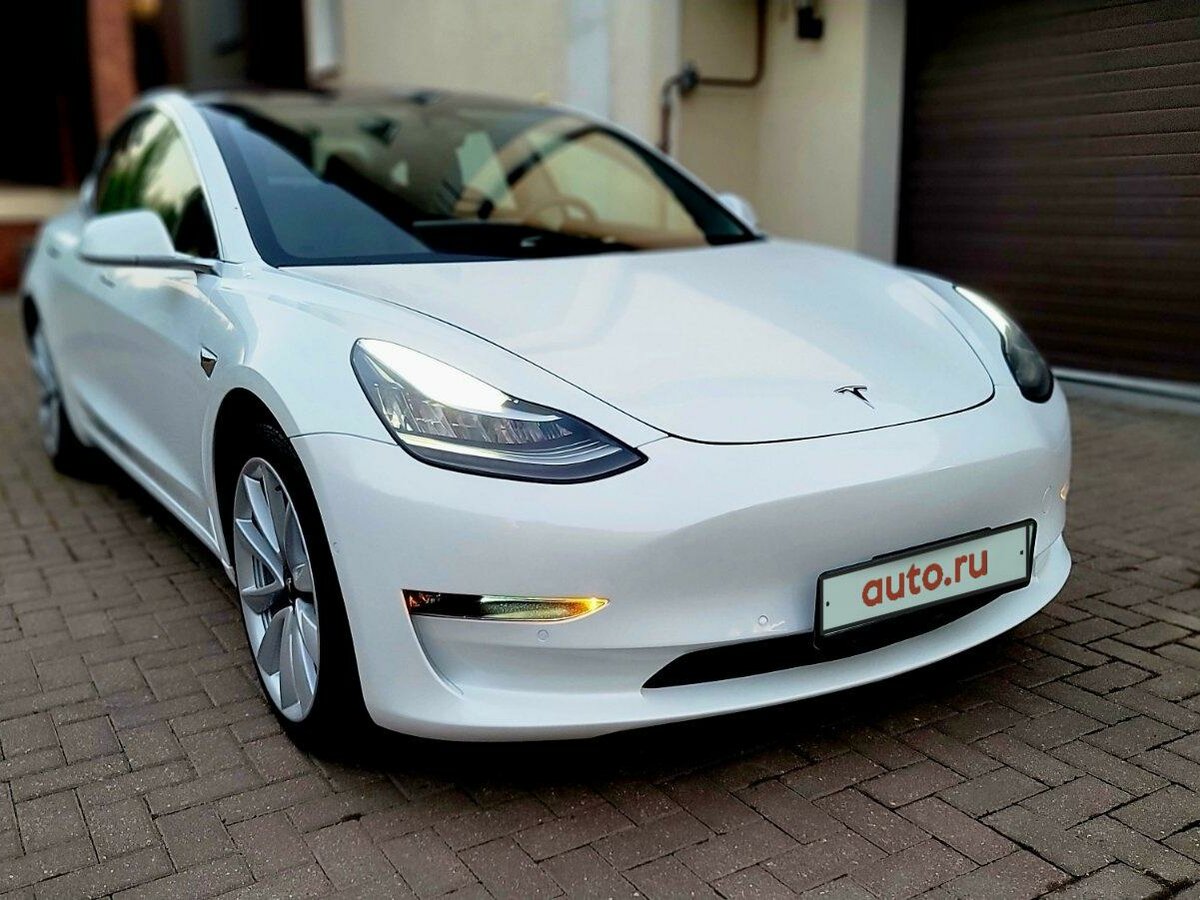 Купить б/у Tesla Model 3 I Long Range Electro AT (211.0 кВт) электро ...