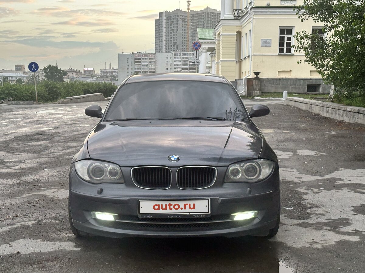 Купить б/у BMW 1 серии I (E81/E82/E87/E88) Рестайлинг 118i 2.0 AT (136 л.с.) бензин автомат в ...