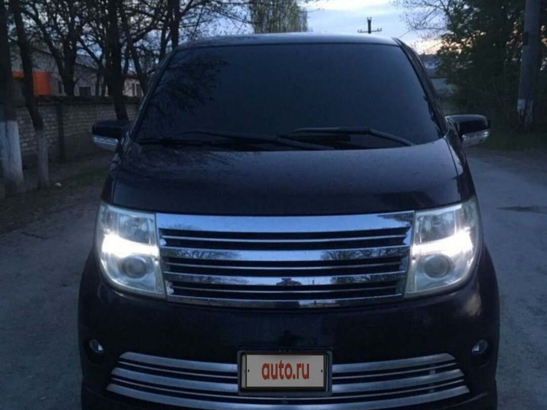 Купить б/у Nissan Elgrand II (E51) 3.5 AT (240 л.с.) 4WD бензин автомат в Махачкале: чёрный ...