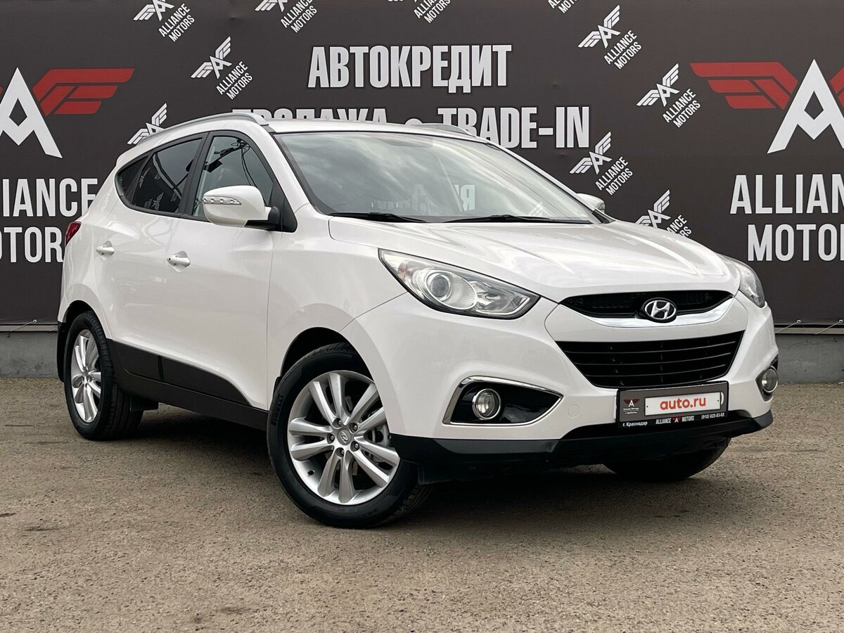 Купить б/у Hyundai ix35 I 2.0d AT (184 л.с.) 4WD дизель автомат в Краснодаре: белый Хендэ ix35 I ...