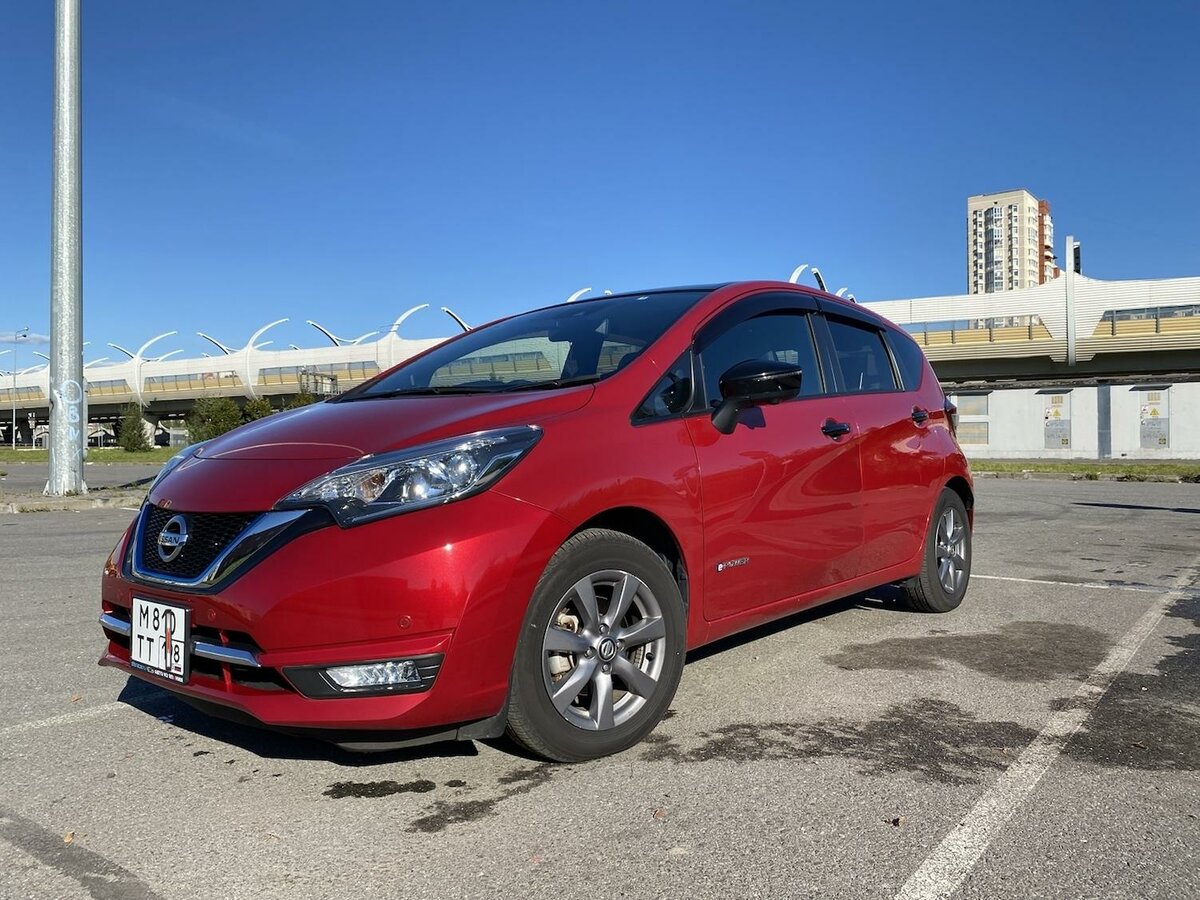 Купить б/у Nissan Note II Рестайлинг e-Power 1.2hyb AT (80 л.с.) гибрид ...