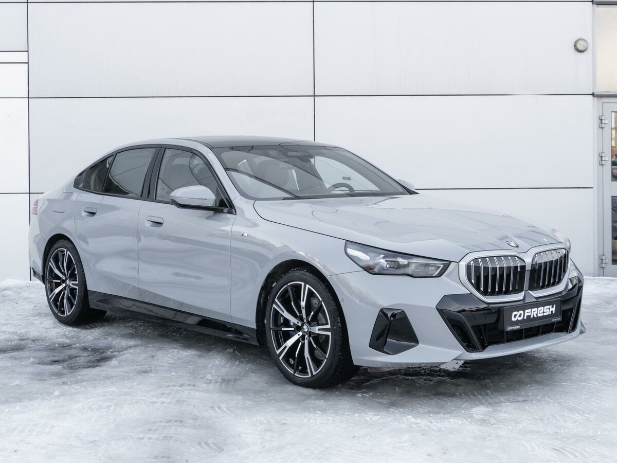 Купить б/у BMW 5 серии VIII (G60/G61/G68) 530i xDrive 2.0 AT (258 л.с.) 4WD бензин автомат в ...