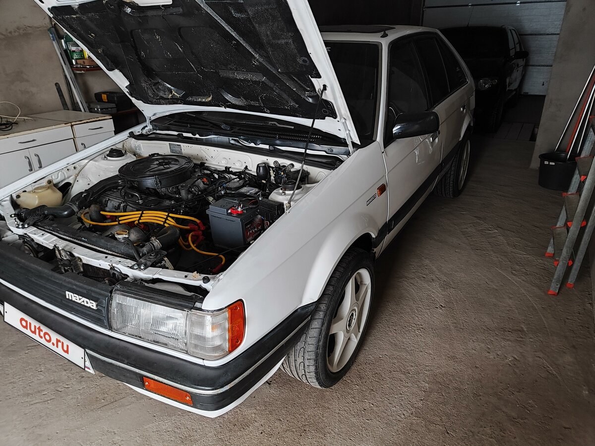 Купить б/у Mazda 323 III (BF) 1.5 MT (95 л.с.) бензин механика в Волгограде: белый Мазда 323 III ...