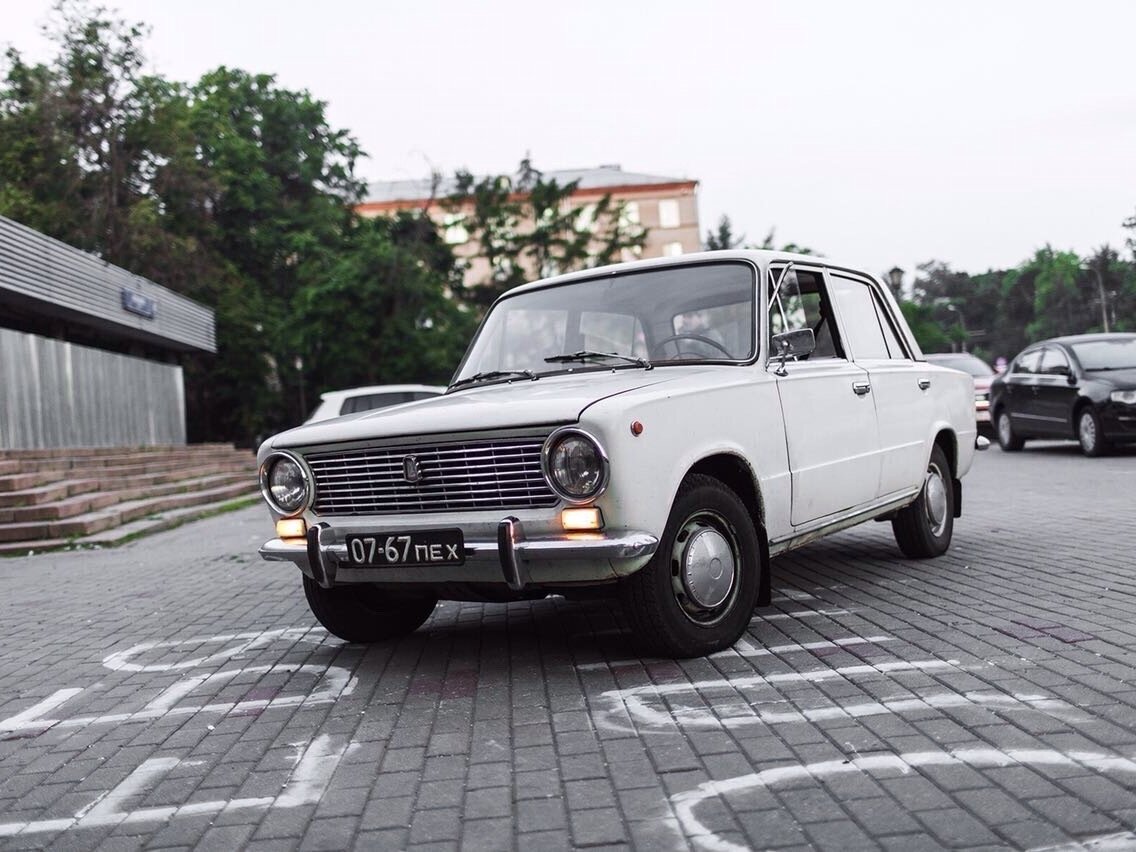 Купить б/у LADA (ВАЗ) 2101 1970-1988 1.2 MT (59 л.с.) бензин механика в Зеленодольске: белый ...