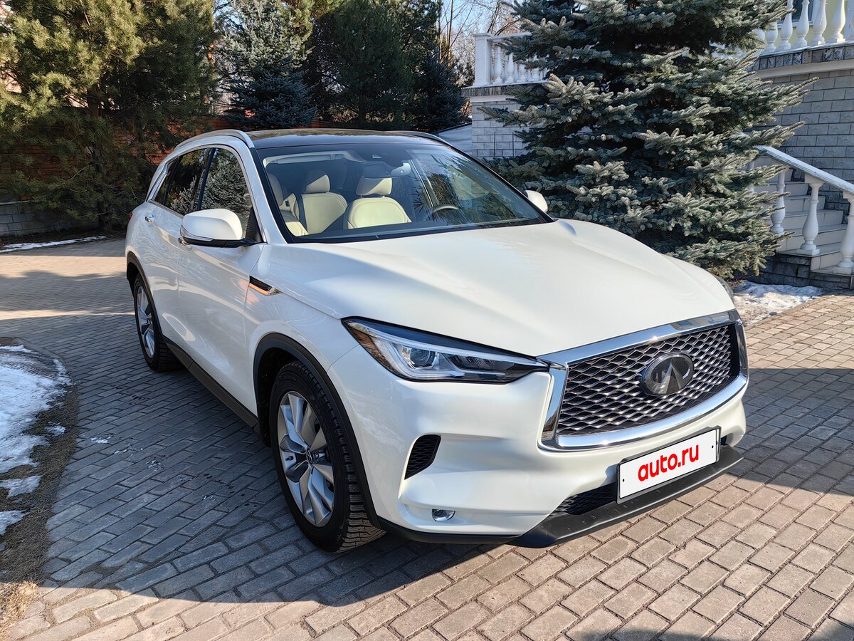 Купить б/у Infiniti QX50 II 2.0 CVT (272 л.с.) бензин вариатор в Балашихе: белый Инфинити ку икс ...