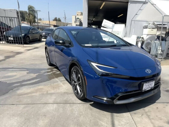 Купить б/у Toyota Prius V (XW60) 2.0hyb AT (152 л.с.) гибрид автомат в ...