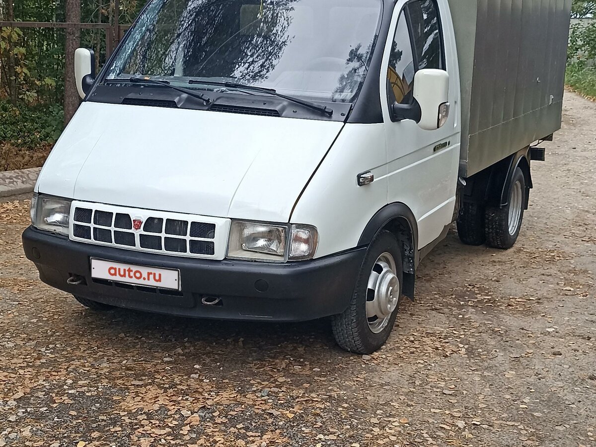 Купить б/у ГАЗ ГАЗель (3302) бензин механика в Москве: белый бортовой грузовик 2003 года на Авто ...