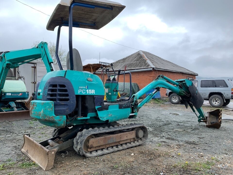 Купить б/у Komatsu PC 50 MR2 в Находке: зелёный гусеничный экскаватор ...