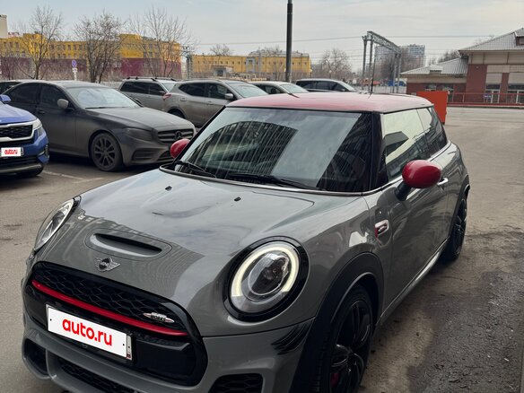 Купить б/у Mini Hatch III (F55/F56) JCW 2.0 AT (231 л.с.) бензин ...