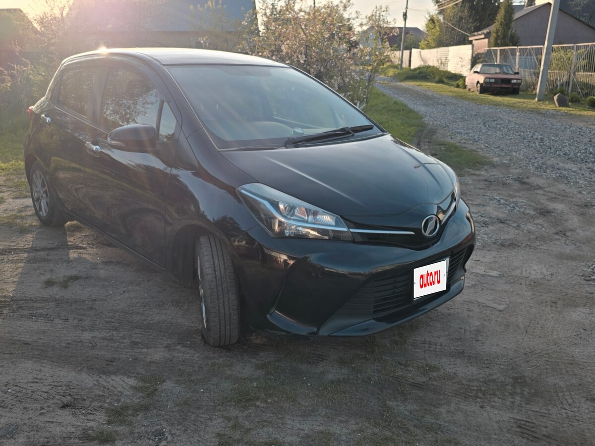 Купить б/у Toyota Vitz III (XP130) Рестайлинг 1.0 CVT (69 л.с.) бензин ...