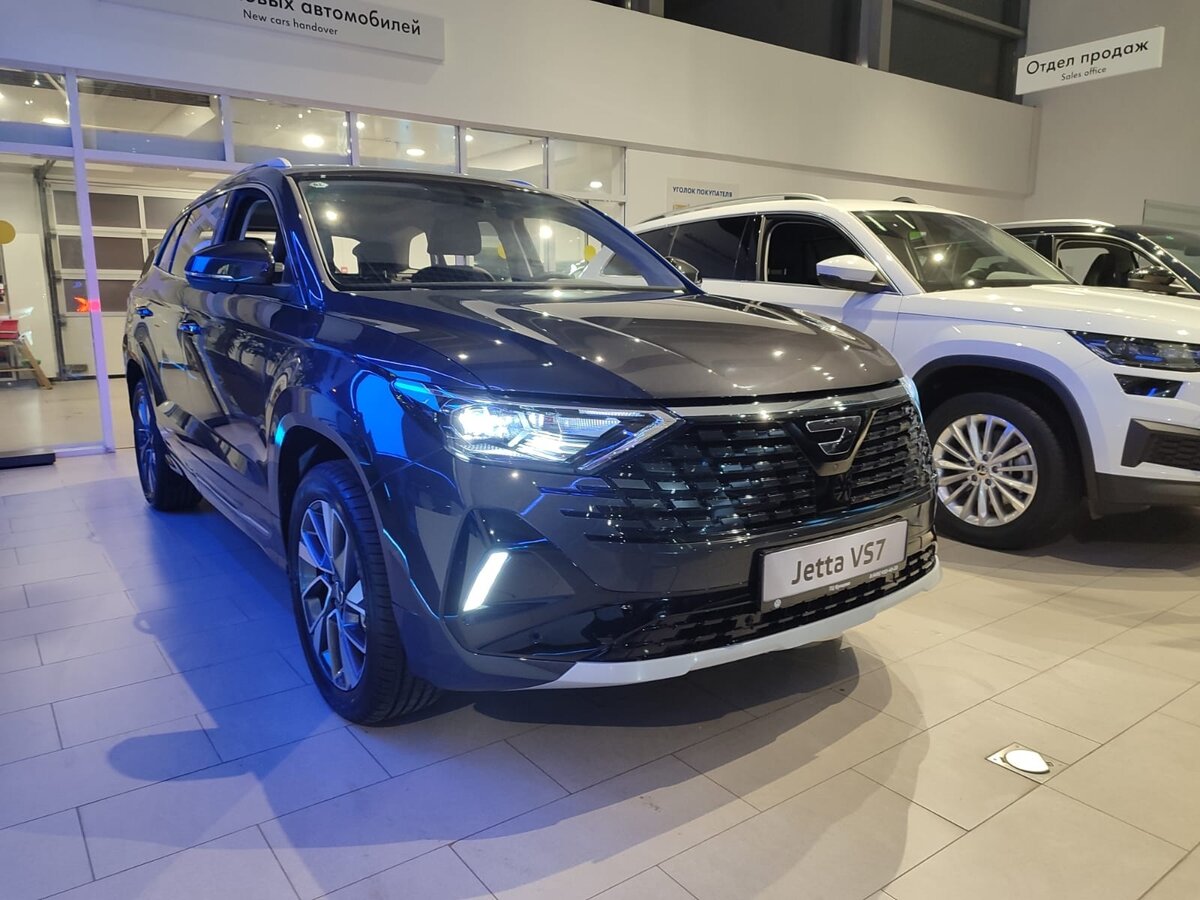 Купить новый Jetta VS7 I Рестайлинг 2 1.4 AT (150 л.с.) бензин автомат в Москве: чёрный Джетта ...