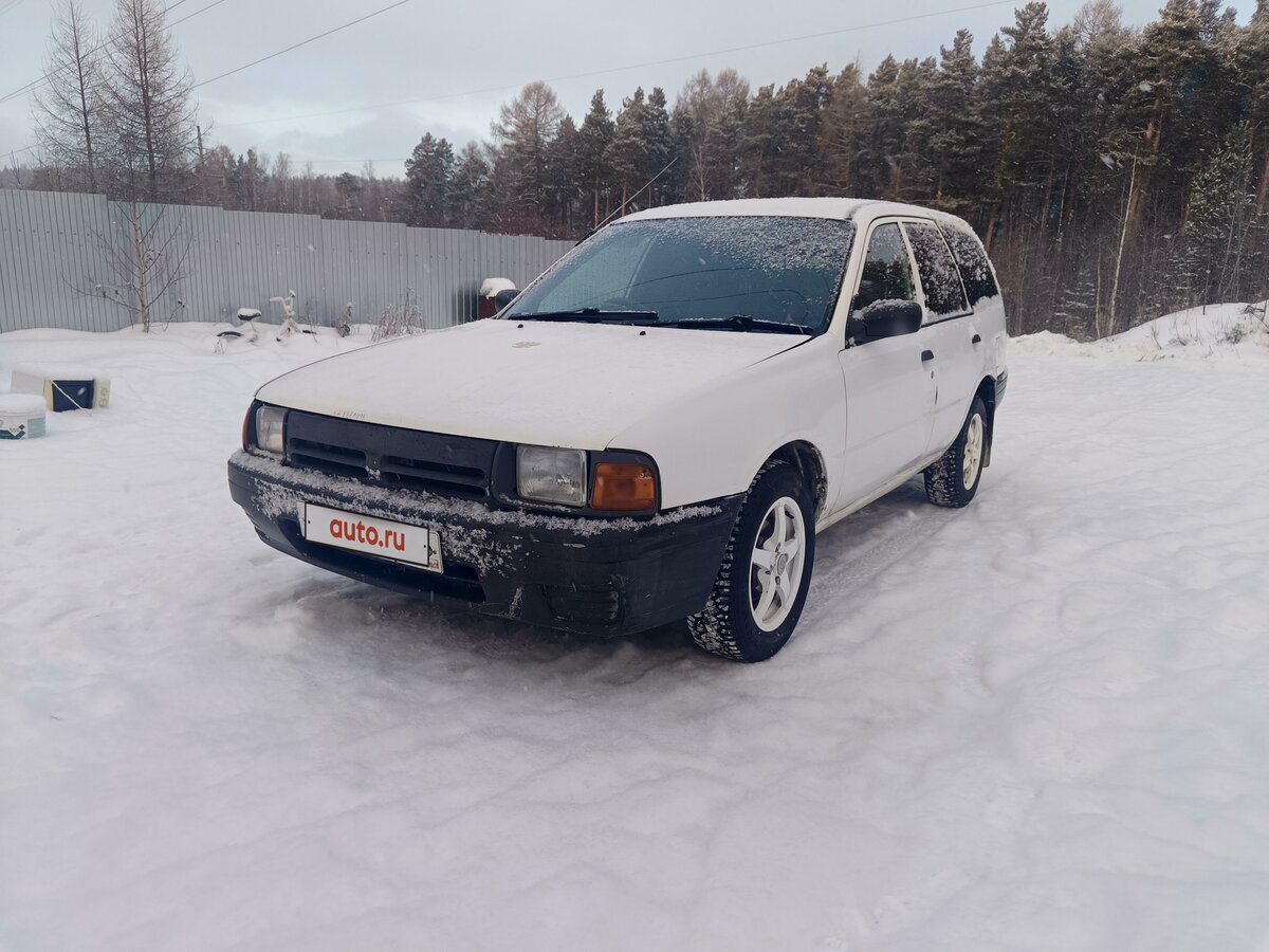 Купить б/у Mazda Familia Y10 1.5 AT (105 л.с.) бензин автомат в Екатеринбурге: белый Мазда ...