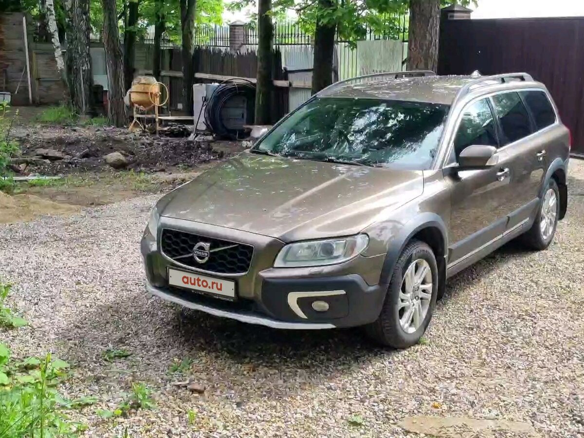 Купить б/у Volvo XC70 II Рестайлинг 2.4d AT (181 л.с.) 4WD дизель автомат в Москве: коричневый ...