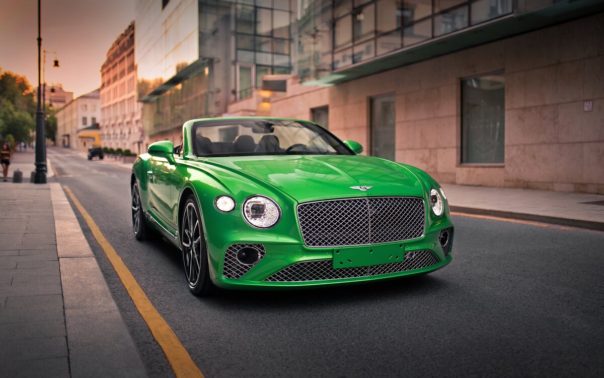 Купить б/у Bentley Continental GT III 4.0 AMT (550 л.с.) 4WD бензин ...