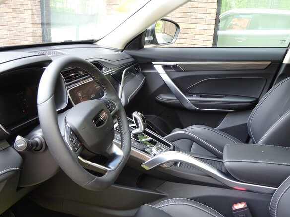 Купить б/у Geely Yuancheng (Farizon) FX 2020-2023 1.8 AMT (184 л.с ...