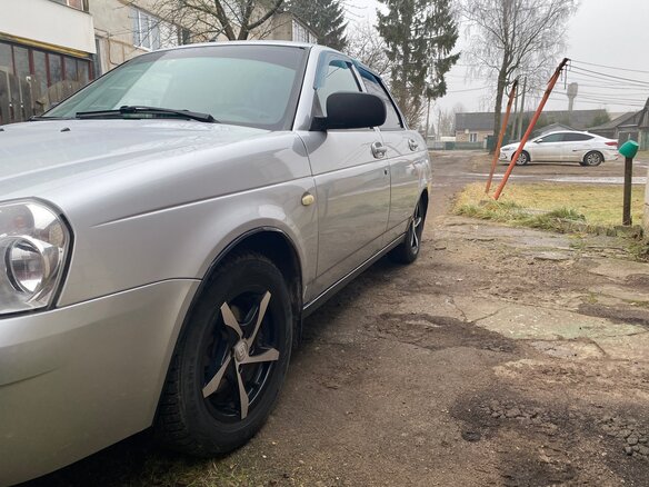 Купить б/у Lada (ВАЗ) Priora I 1.6 MT (98 л.с.) бензин механика в ...