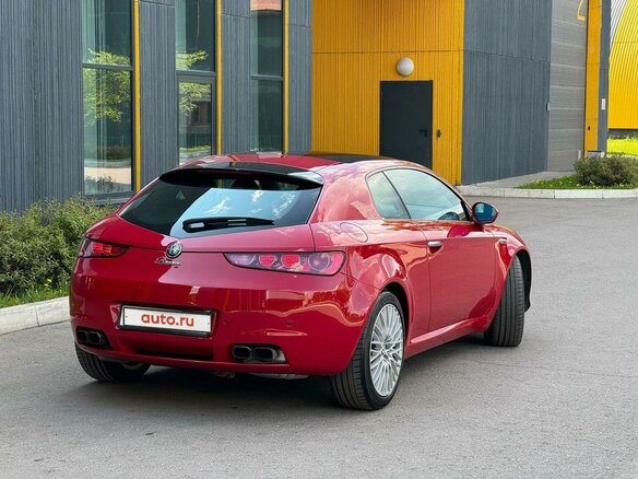 Купить б/у Alfa Romeo Brera I 3.2 AT (260 л.с.) 4WD бензин автомат в Немчиновке: красный Альфа ...