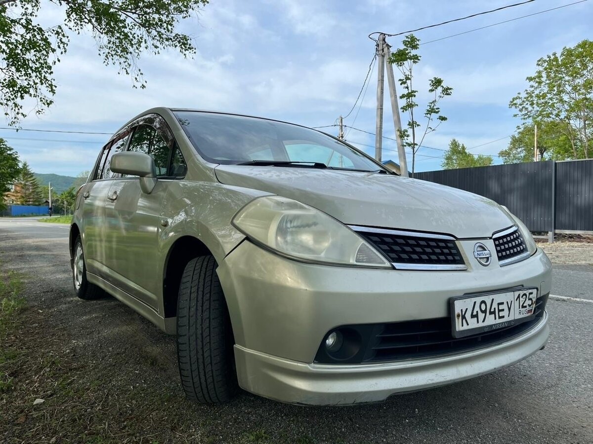 Купить б/у Nissan Tiida I 1.5 AT (109 л.с.) 4WD бензин автомат в Артёме ...