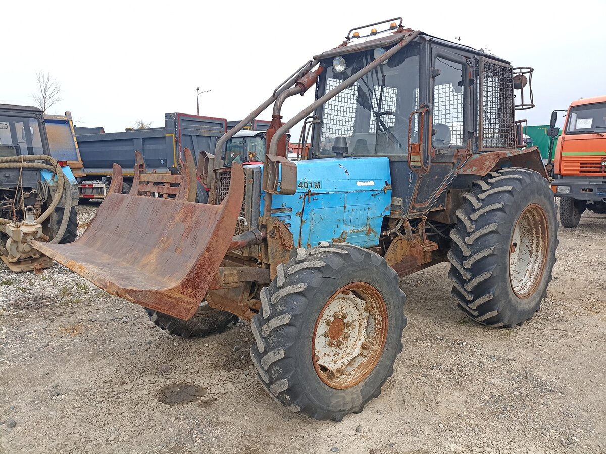 Купить б/у МТЗ (BELARUS) 320 в Ярославле: синий трелевочный трактор ...