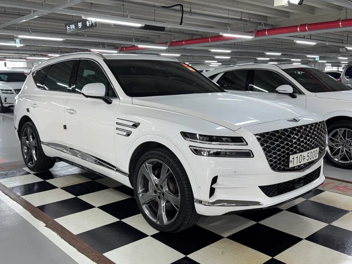 Купить б/у Genesis GV80 I 2.5 AT (304 л.с.) 4WD бензин автомат в Находке: белый Генезис ГВ80 I ...