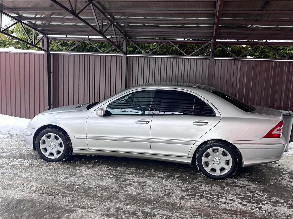 Купить б/у Mercedes-Benz C-Класс II (W203) Рестайлинг 240 2.6 AT (170 л ...