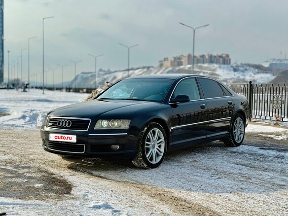 Купить б/у Audi A8 II (D3) 4.2 AT (335 л.с.) 4WD бензин автомат в Красноярске: чёрный Ауди А8 II ...