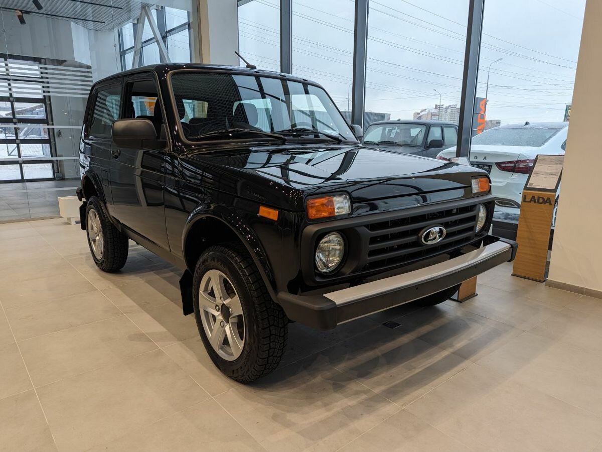 Купить новый Lada (ВАЗ) Niva Legend 2021-2025 1.7 MT (83 л.с.) 4WD ...