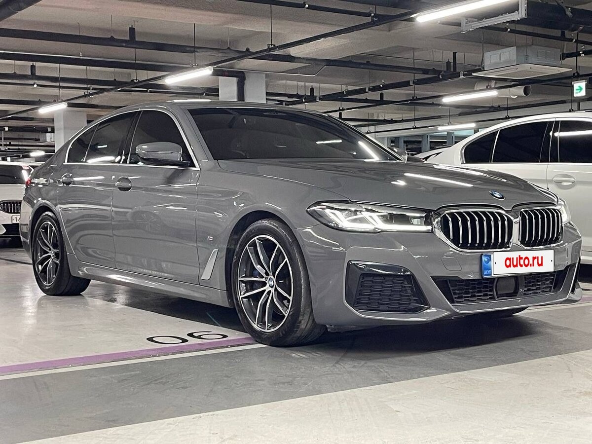 Купить б/у BMW 5 серии VII (G30/G31) Рестайлинг 525Li 2.0 AT (184 л.с.) бензин автомат в ...