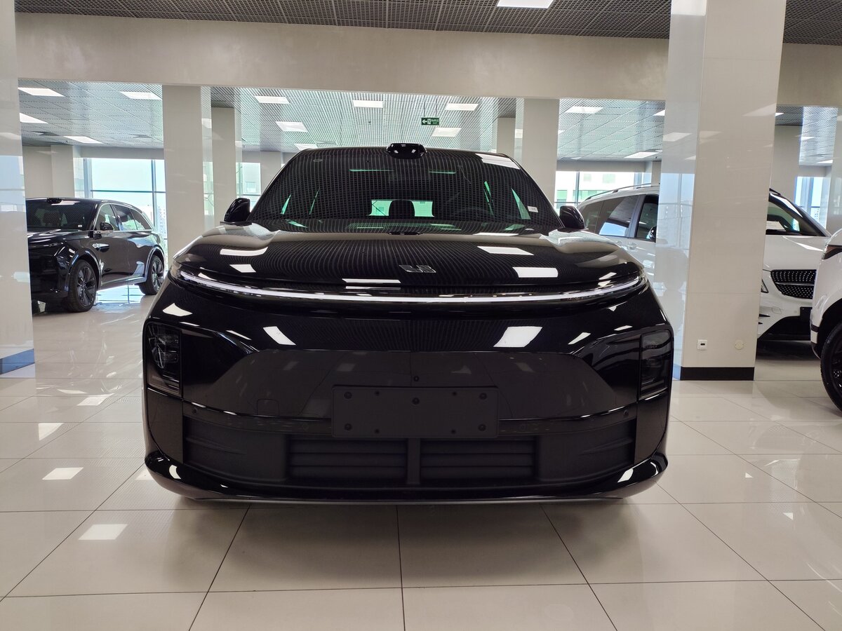 Купить б/у Lixiang L6 2024-2025 1.5hyb AT (408 л.с.) 4WD гибрид автомат ...