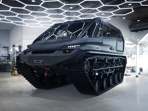 Купить б/у Visuva Tank инжектор АКПП в Москве: синий 2025 года по цене ...