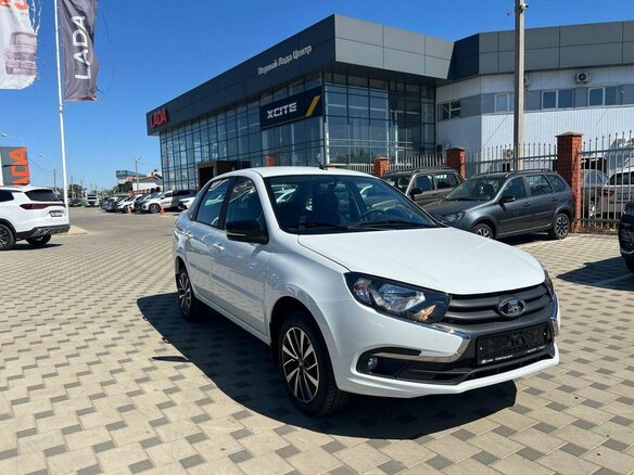 Купить новый Lada (ВАЗ) Granta I Рестайлинг 1.6 MT (106 л.с.) бензин ...