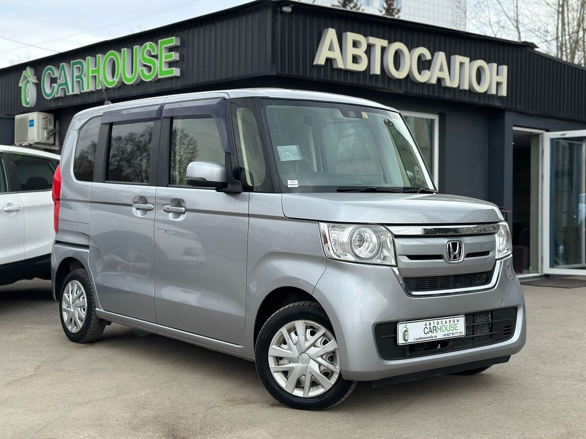 Купить б/у Honda N-BOX II 0.7 CVT (58 л.с.) 4WD бензин вариатор в Уфе: серебристый Хонда н-бокс ...