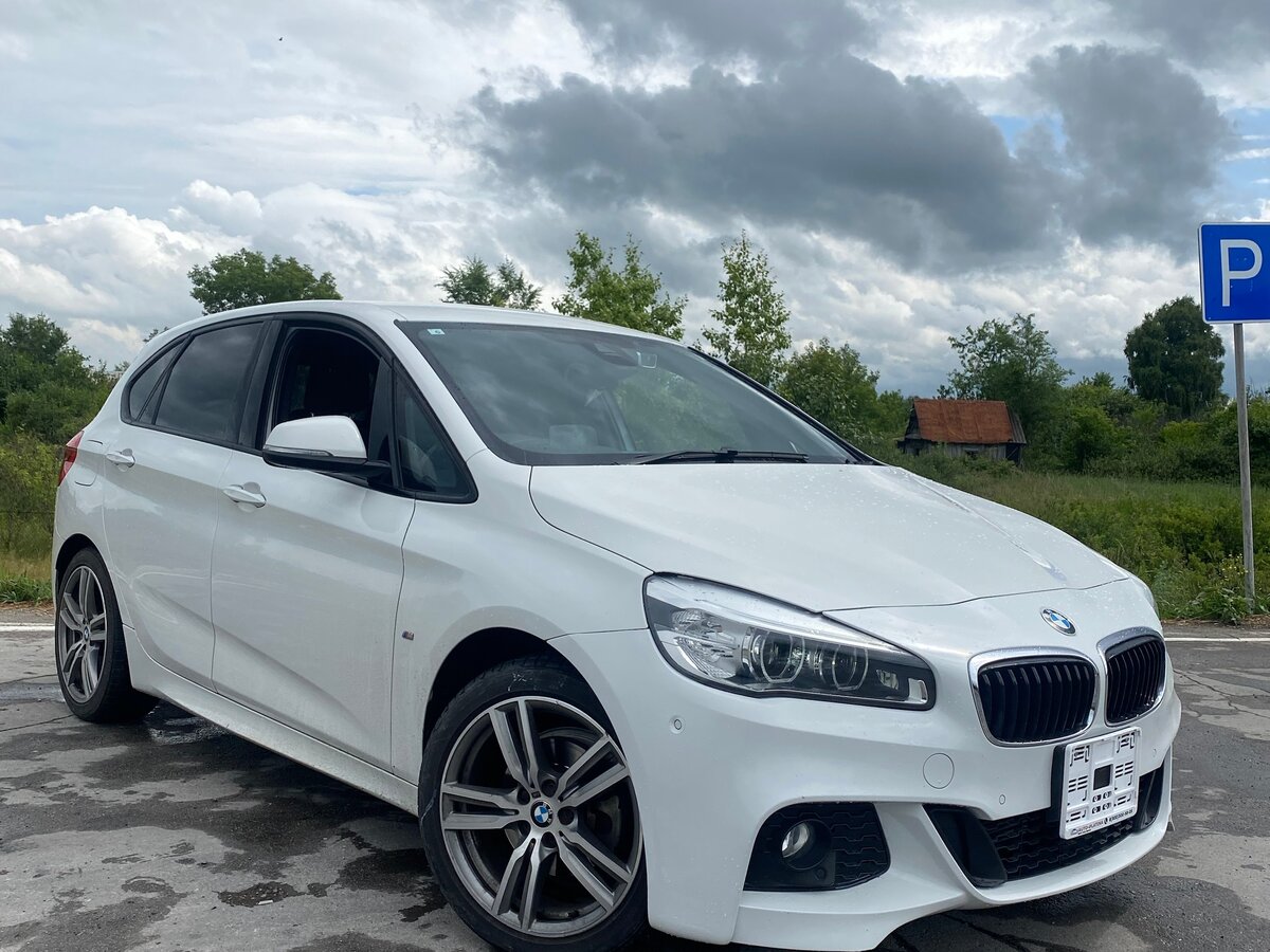 Купить б/у BMW 2 серии Active Tourer F45 218i 1.5 AT (136 л.с.) бензин ...