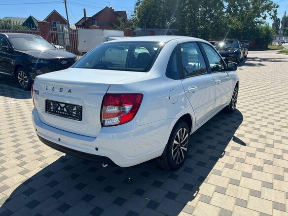 Купить новый Lada (ВАЗ) Granta I Рестайлинг 1.6 MT (106 л.с.) бензин ...