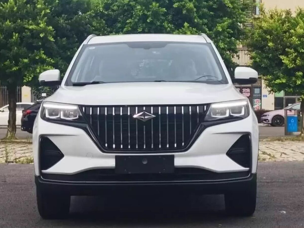 Купить б/у BAIC Ruixiang X5 2021-2025 1.5 AT (156 л.с.) бензин автомат ...